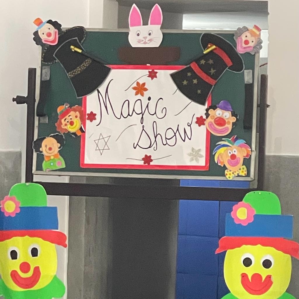 A treat for the kids Magic Show, games and Mimicry :: Rainbow School ...